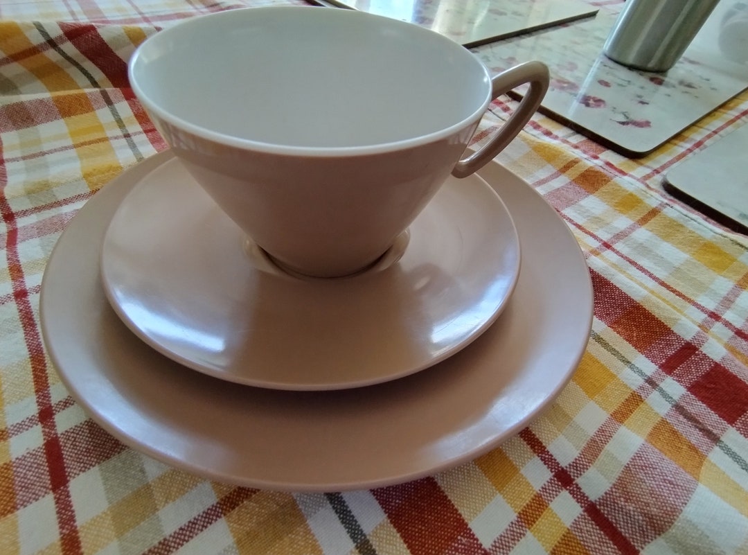 Coffee Coloured Vintage Melamine Plate, Cup & Saucer - Etsy UK