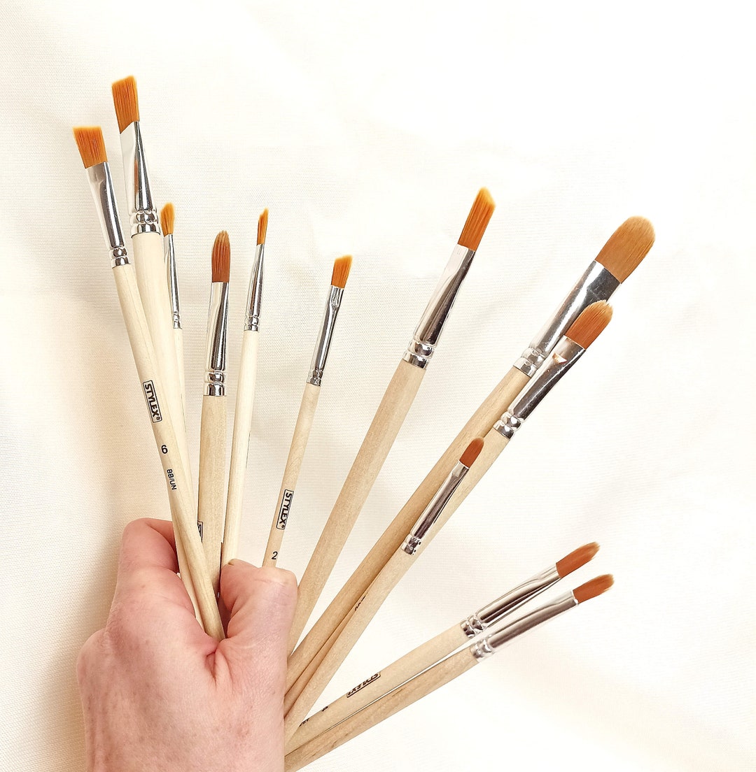 12 Brushes - Cat's Tongue Brush and Slant Brush - Artist Brushes ...