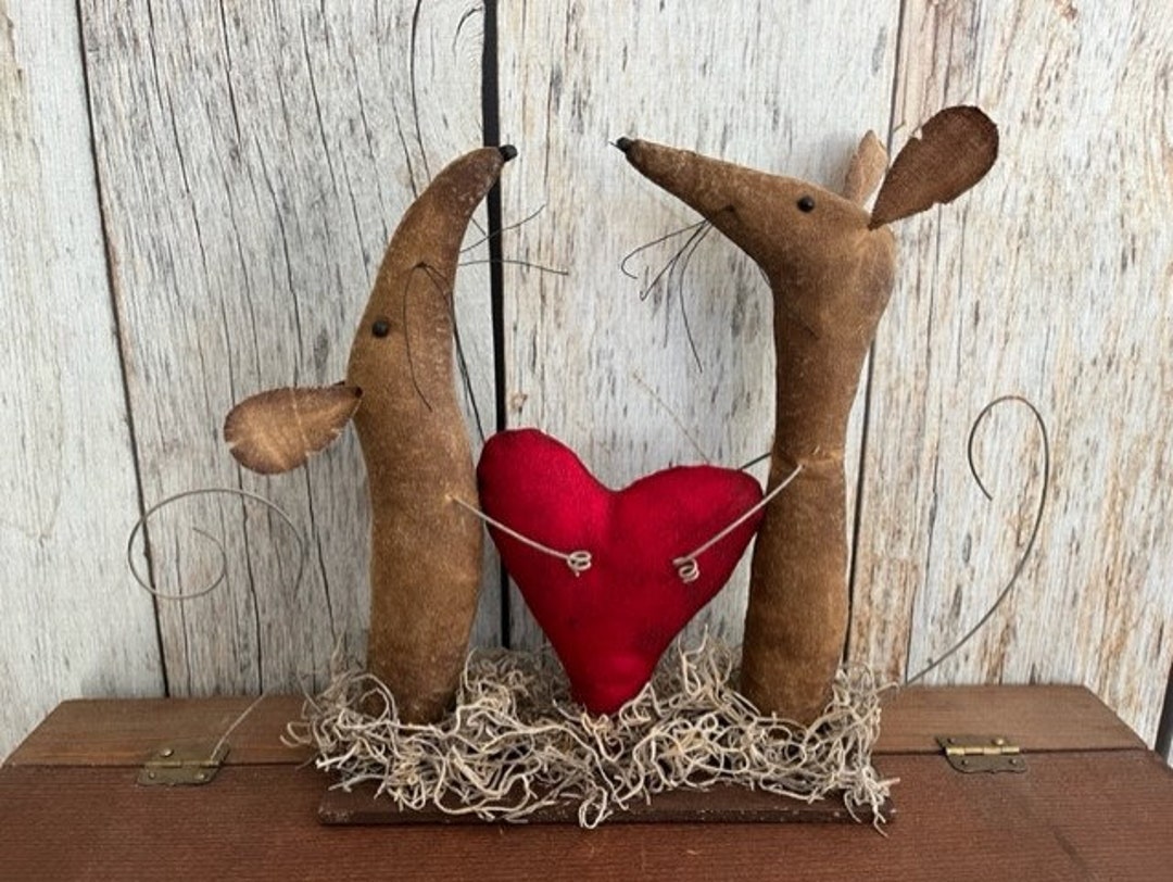 Primitive Valentine's Day Mice - Prim Mouse for Vday - Mice With Red ...