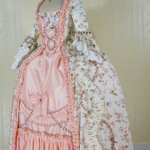 Rococo Floral Robe à La Française – 18th Century French Court Dress ...