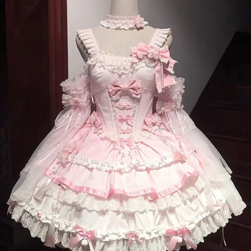 Laura Bloomer Costumes - Etsy Canada