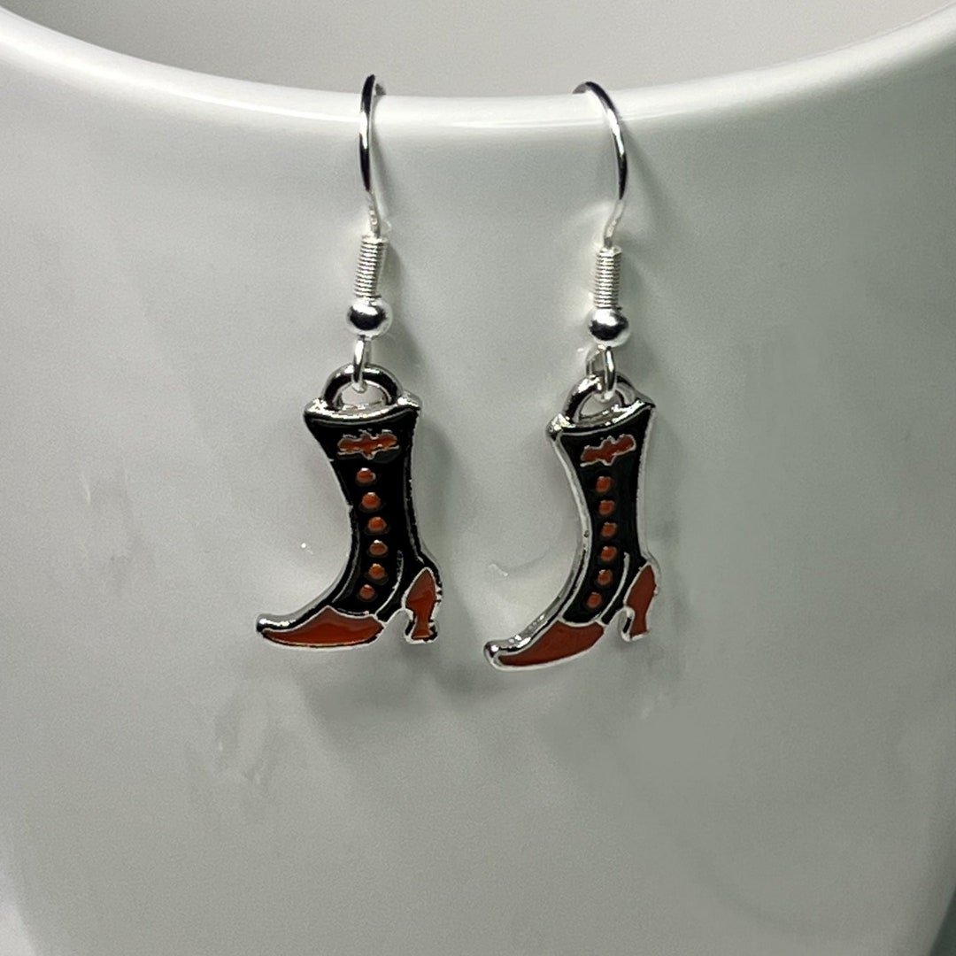 Red and Black Witch Heels With Buttons and Pointed Toes - Etsy