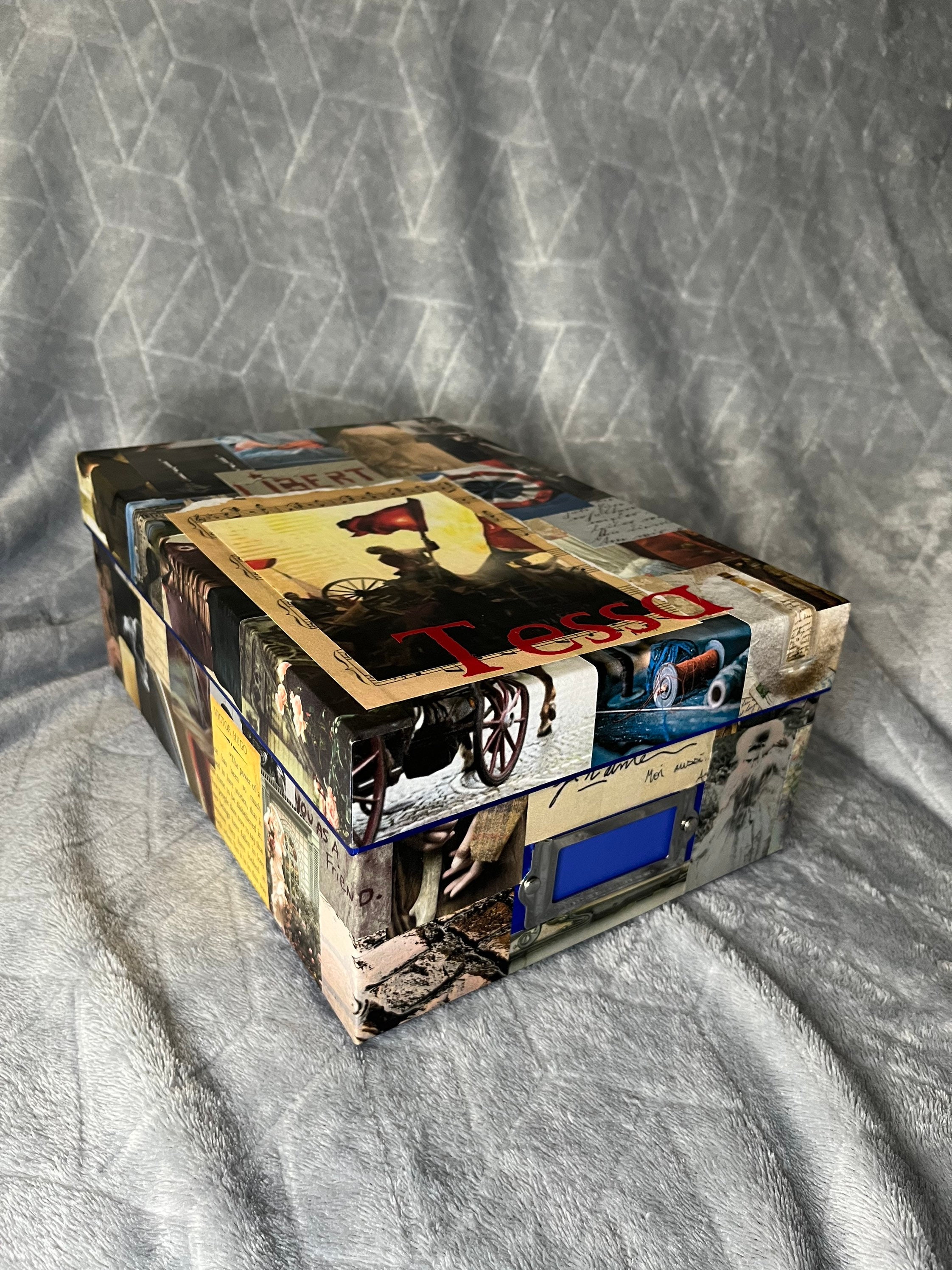The Barricade Box, Les Misérables Box, Theater Gift Box - Etsy