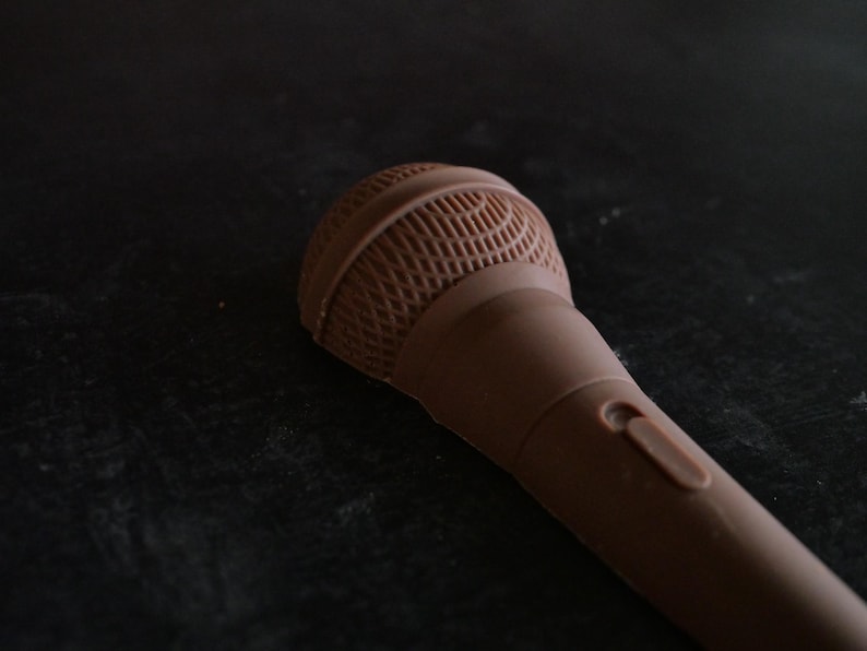 Milk Chocolate Microphone Bars - Delicious Musical Treats for Singers ...