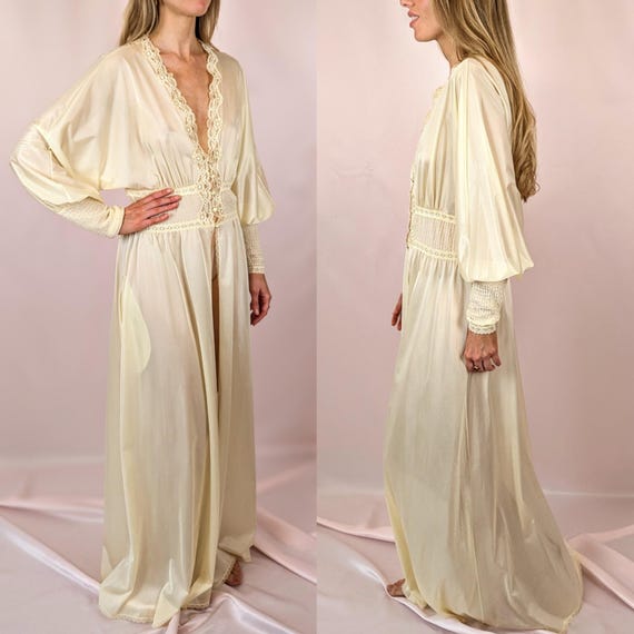 1960s vintage yellow night robe negligee by Vanity Fa… - Gem
