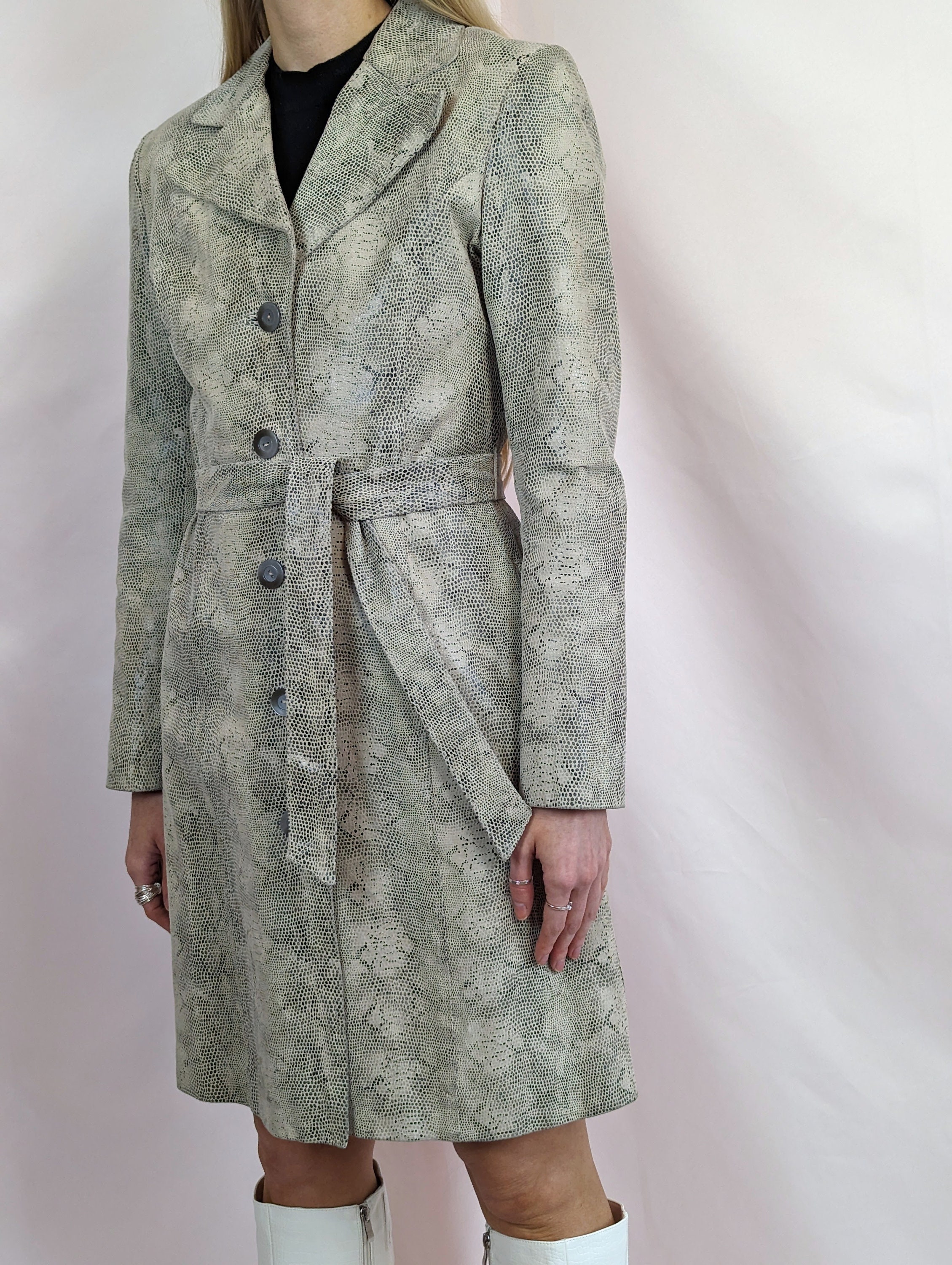 True Vintage 2000s Y2K Real Leather Textured Snake Skin Print Grey ...