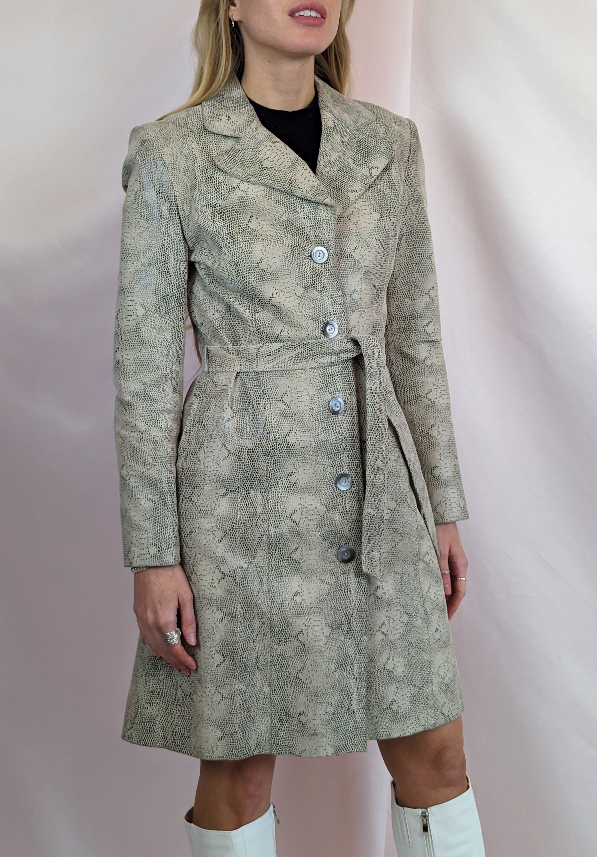 True Vintage 2000s Y2K Real Leather Textured Snake Skin Print Grey ...