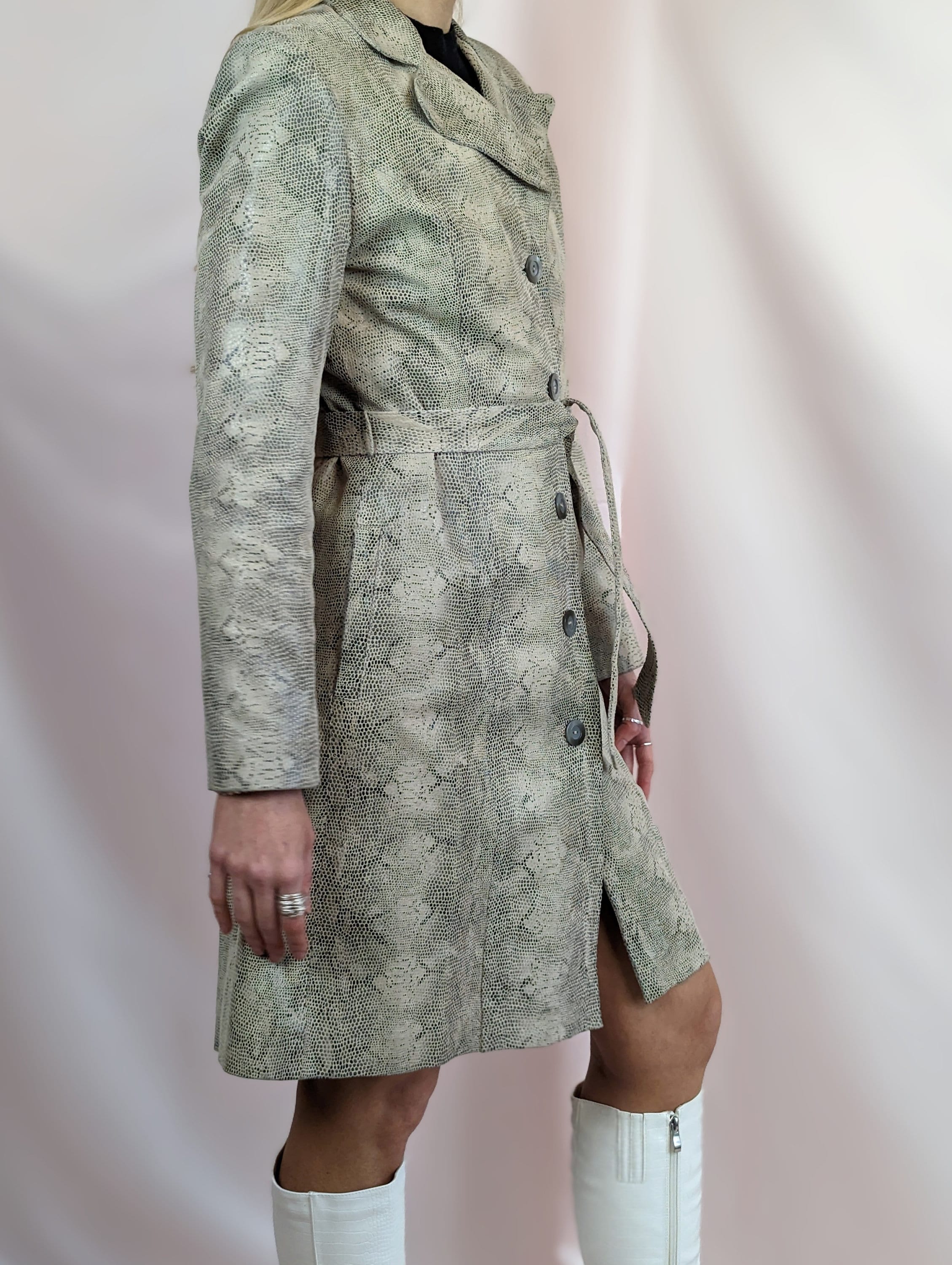 True Vintage 2000s Y2K Real Leather Textured Snake Skin Print Grey ...