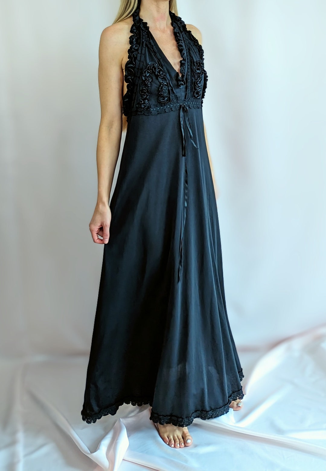 90s Vintage Black Halter Neck Tie Backless Maxi Nightgown/ 3D Appliques ...