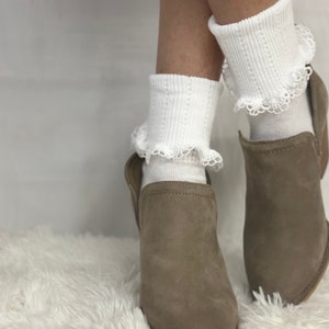 SCALLOP Quality USA Made Lace Cuff Ankle Socks White Cute Bobby Socks ...