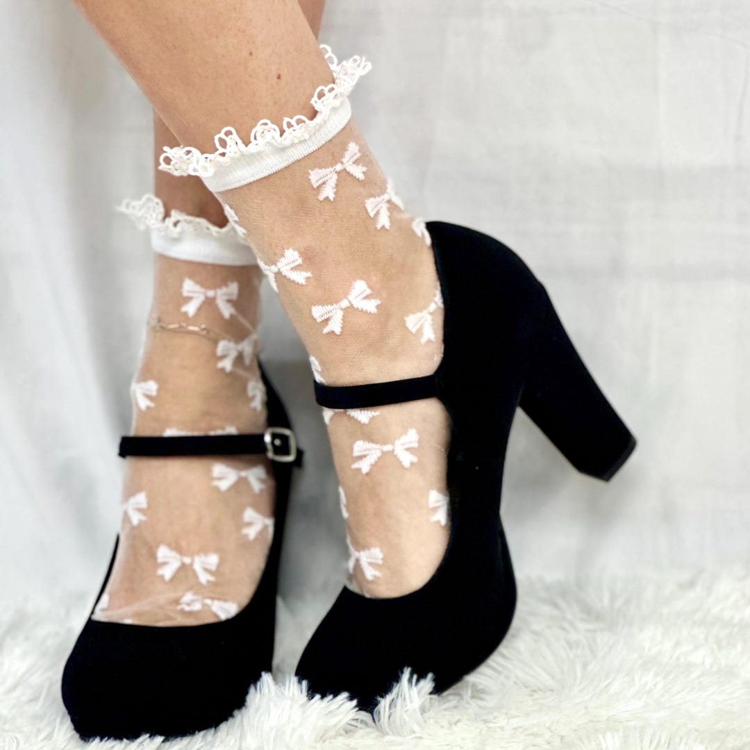 BETTY BOW WHITE Sheer Lace Sock for Women, Pretty Lace Ankle Socks ...