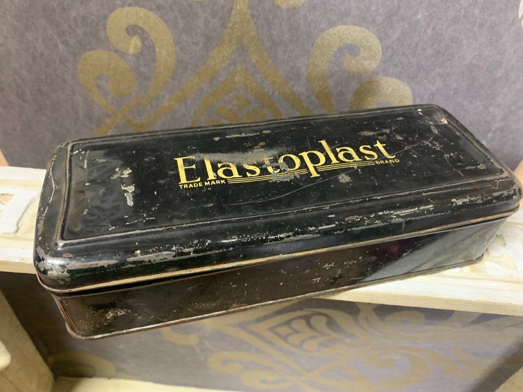 Elastoplast - Old Tin First Aid Kit, Completely Filled - Cool ...