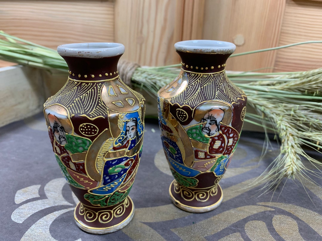 Set of 2 Beautiful Colorful Asian Vases - Vintage - Etsy