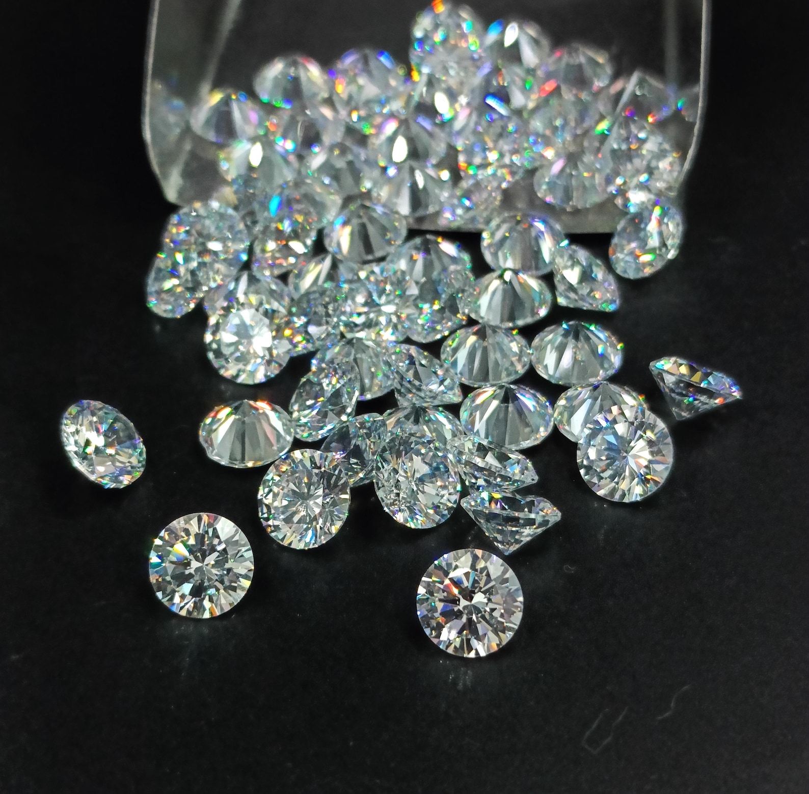 Cubic Zirconia AAA Quality Cubic Zirconia Round Shape White-colors CZ ...