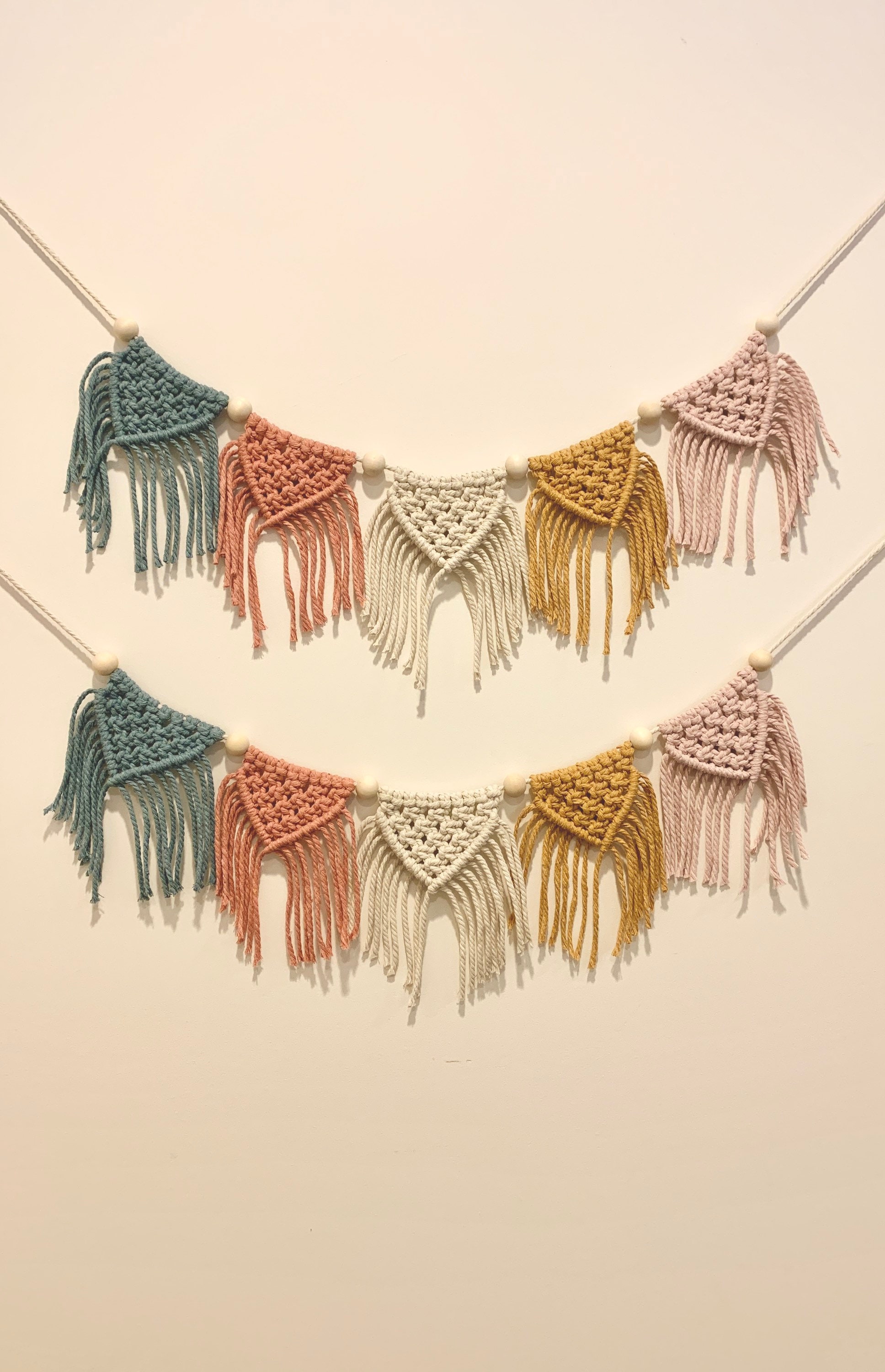 Macramè Wall Hanging Banner Macramè Bunting Nursery Decor - Etsy Canada