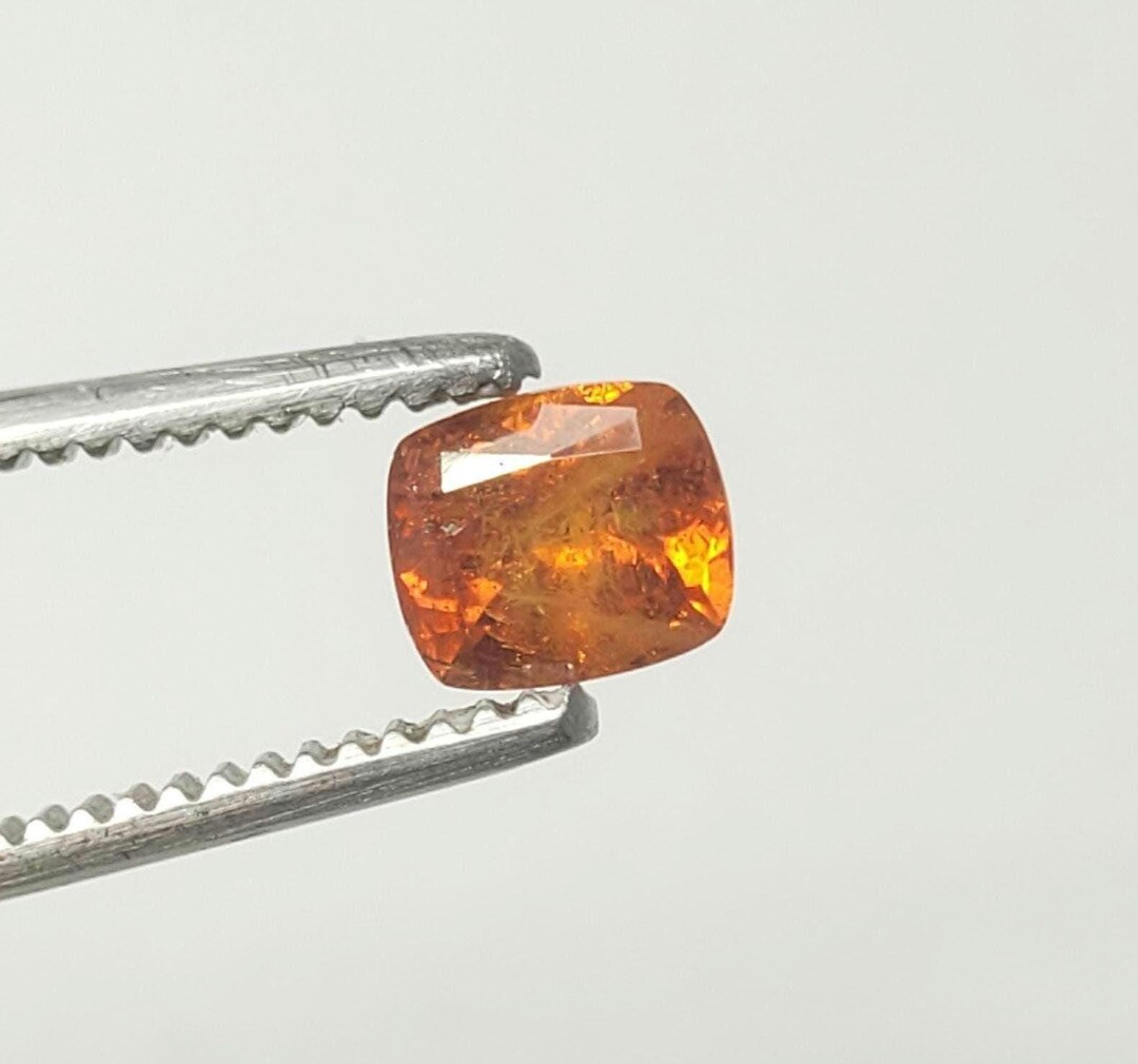 Sheelite Faceted Gemstone - Etsy
