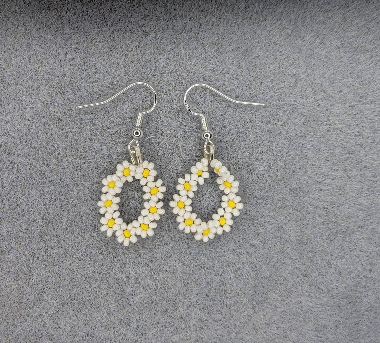 Beaded Daisy Earrings, Flower Earrings, Daisy Chain, Mother's Day Gifts ...