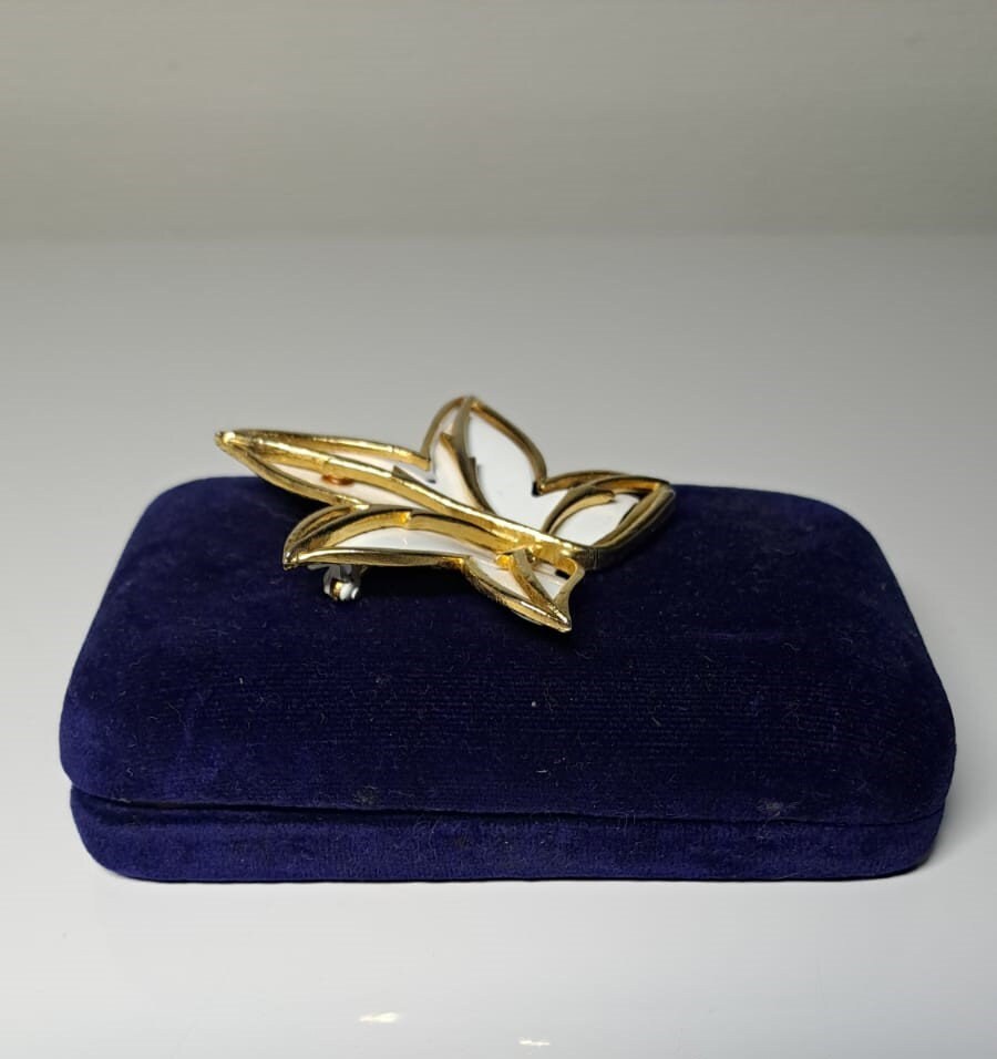 Vintage PIM Joseph Piscitelli Brooch Pin Ivory Gold Leaf - Etsy