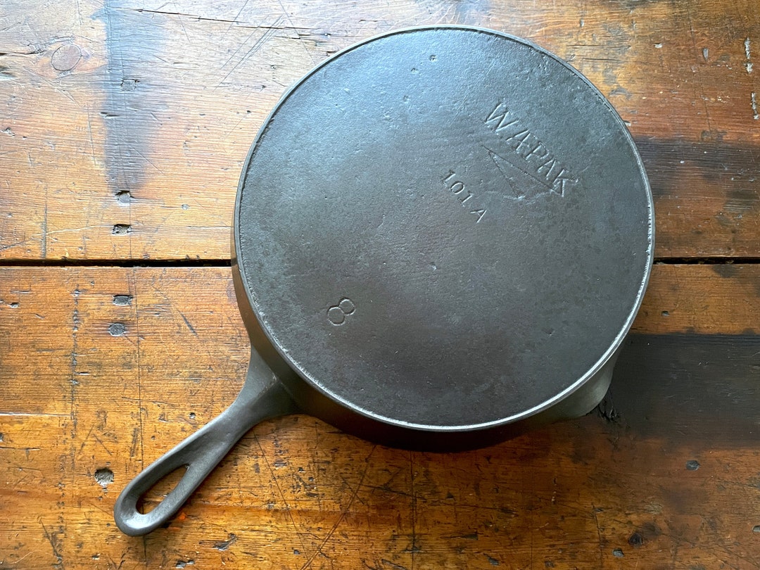 Wapak #8 Cast Iron Skillet - Z Logo (cracked, for Display Only) - Etsy