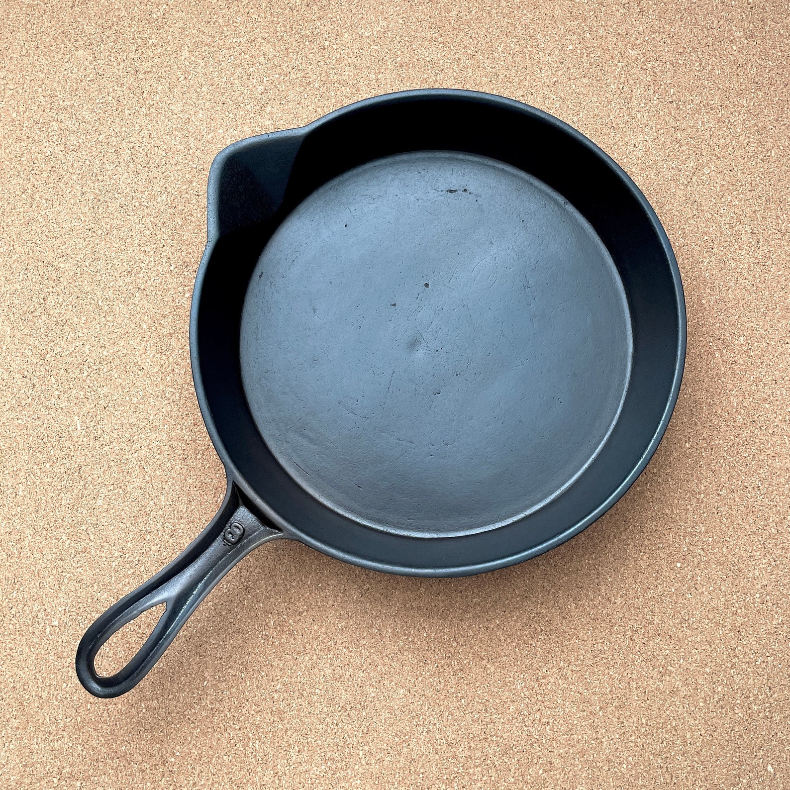 1800s #8 Gatemarked Single Spout Cast Iron Skillet - Etsy