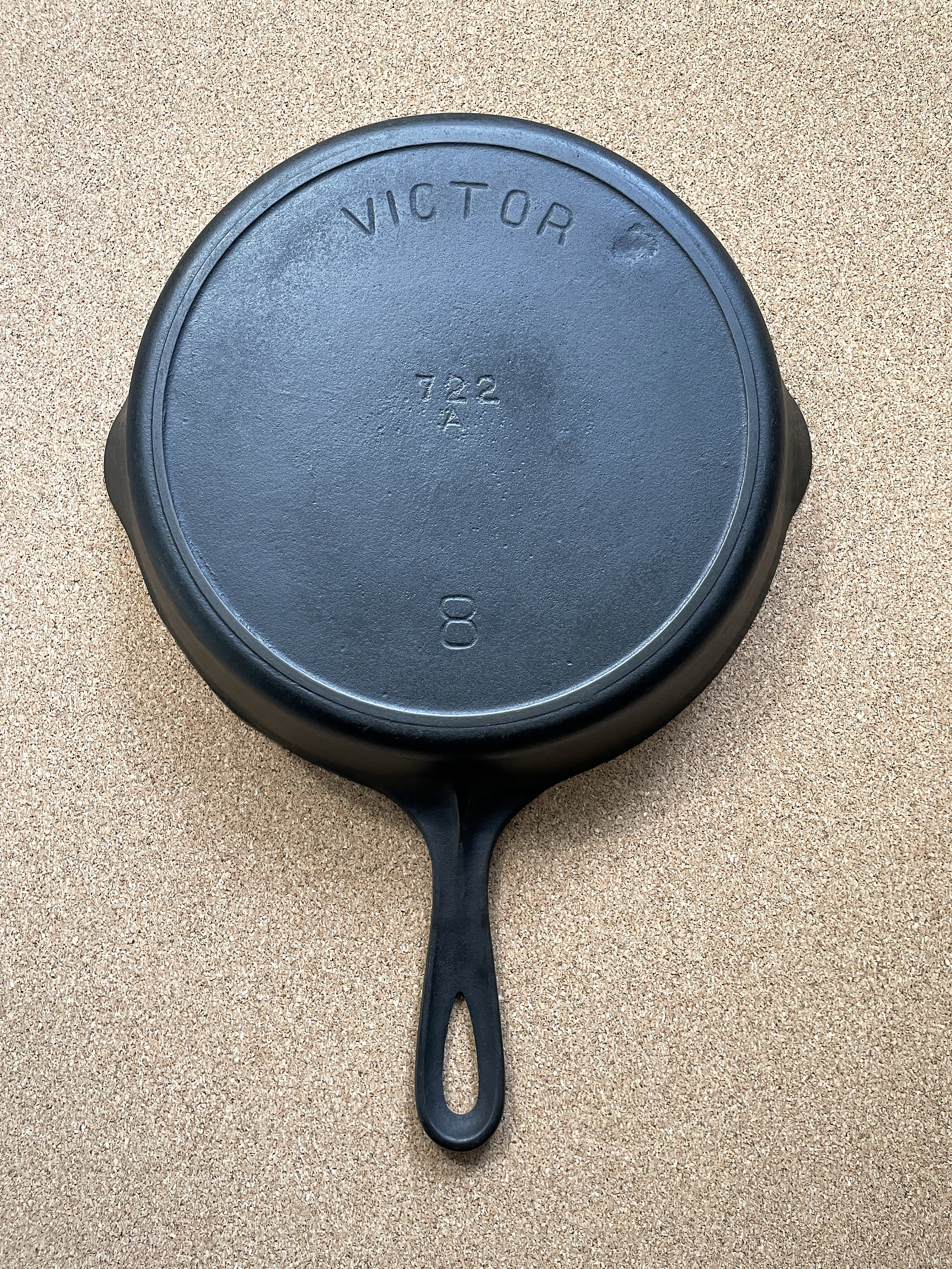 Griswold Victor #8 Cast Iron Skillet - Etsy