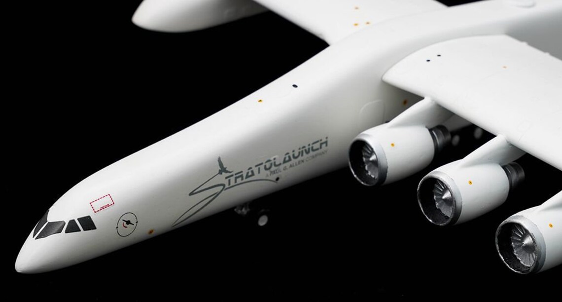 Stratolaunch With Dreamchaser 1/200 Scale | Etsy