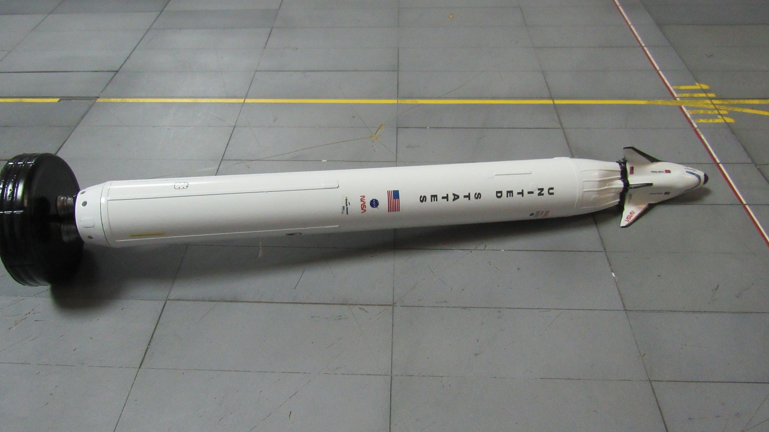 Dreamchaser With Booster 1/200 Scale - Etsy