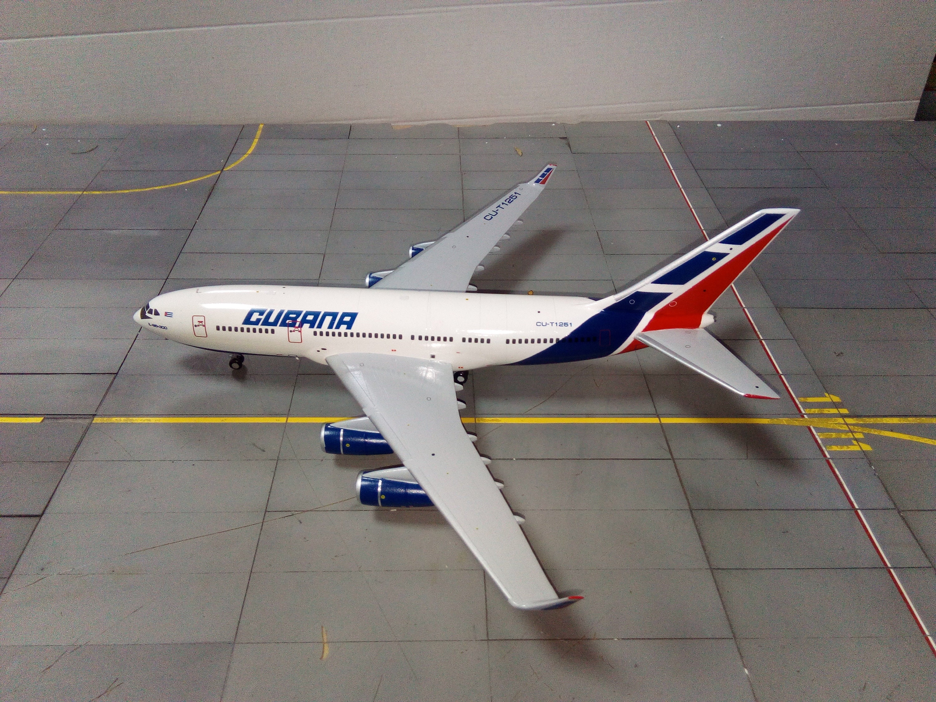 Handcrafted Ilyushin Il-96-300 Model Airplane: 1/200 Scale - Etsy