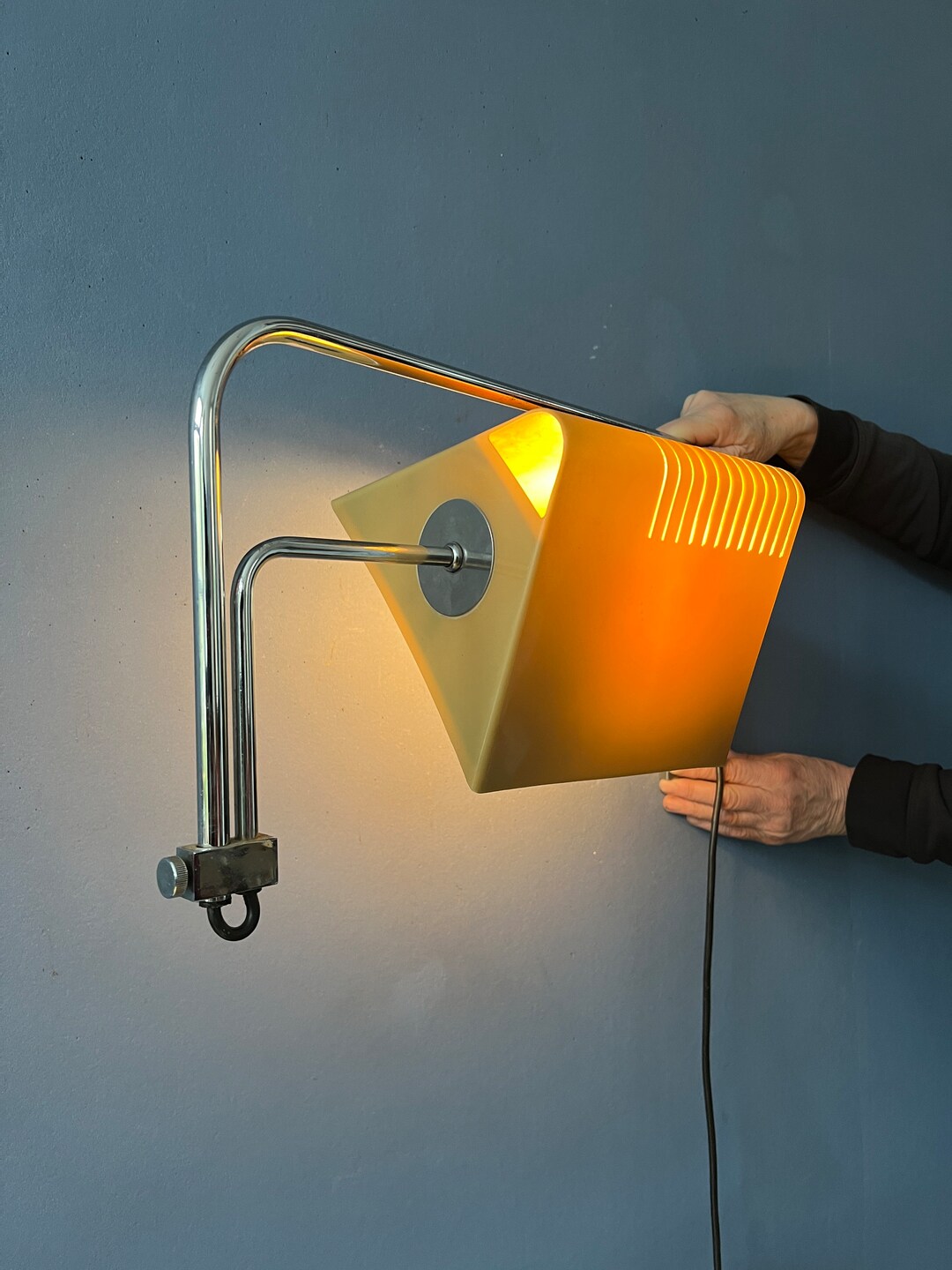 Anvia Mid Century Extendable Wall Light With Chrome Frame and Triangle ...