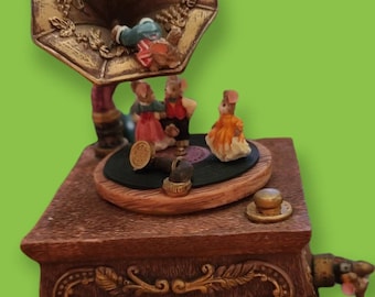 Its a Small World Music Box - Etsy