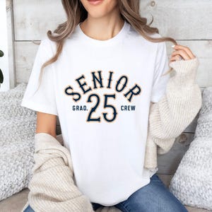 Senior Grad 2025 T-shirt, Senior Year 2025 Shirt, Class of 2025 Shirt ...