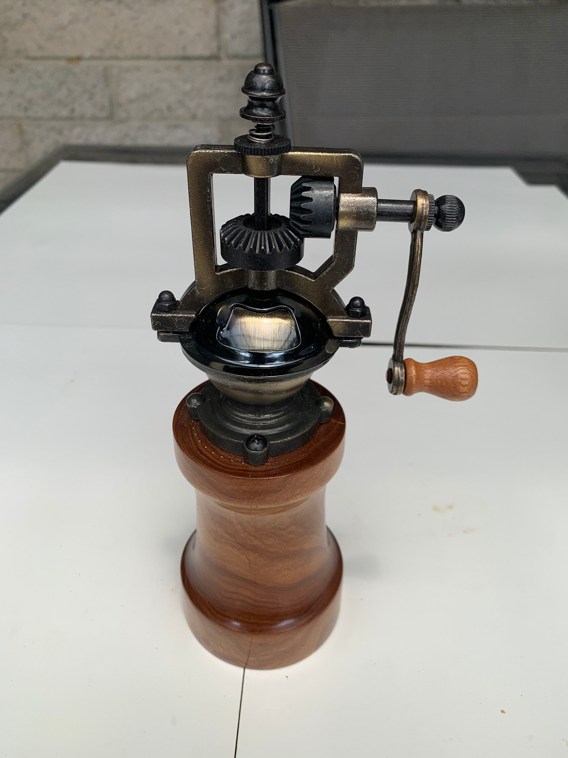 ANTIQUE STYLE PEPPER Grinders - Etsy Australia
