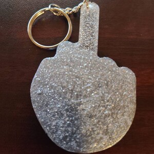 Epoxy Resin Funny Middle Finger Cool Keychain – Resin Glitter Mid-fing ...