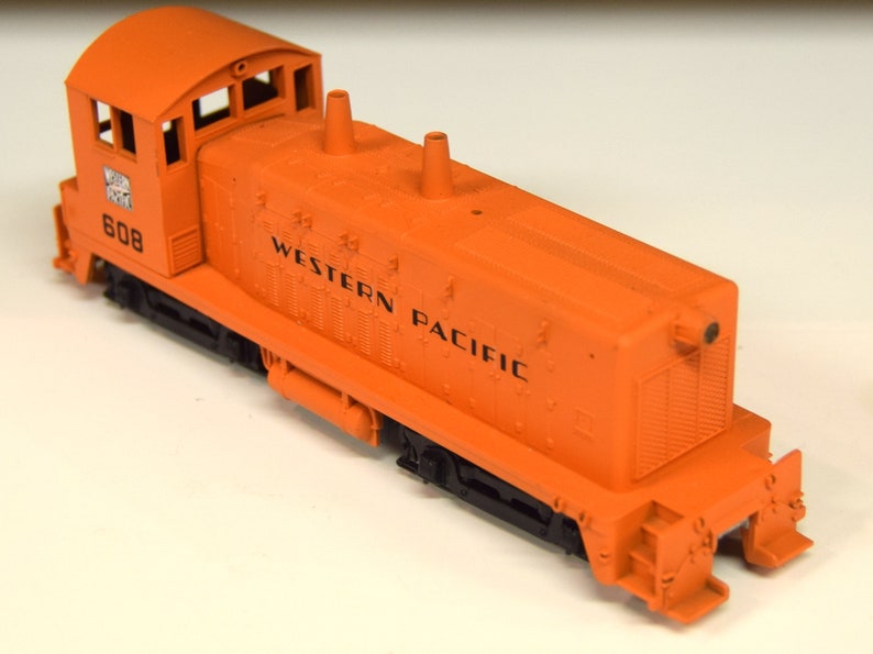 Athearn HO Model Train: NW2 Custom Painted Into Western Pacific ...