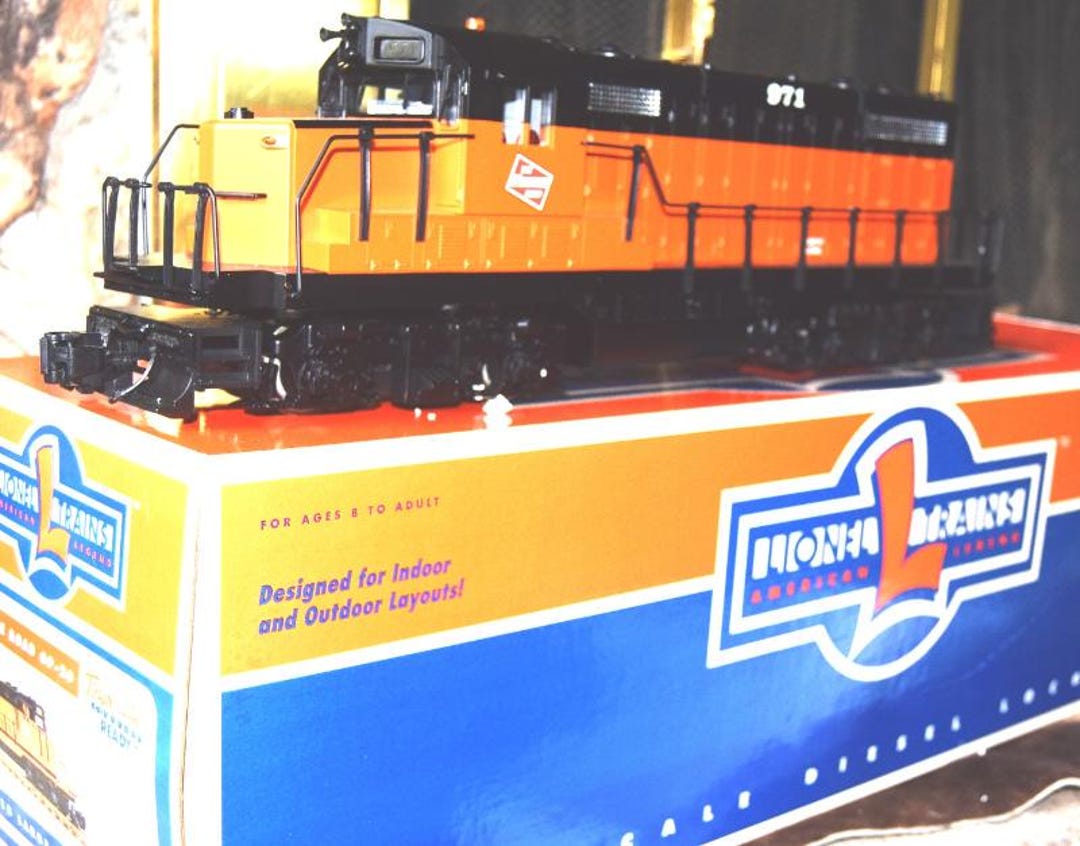 G Scale Model Diesel Engine Milwaukee Road Railroad GP 20 by Lionel ...
