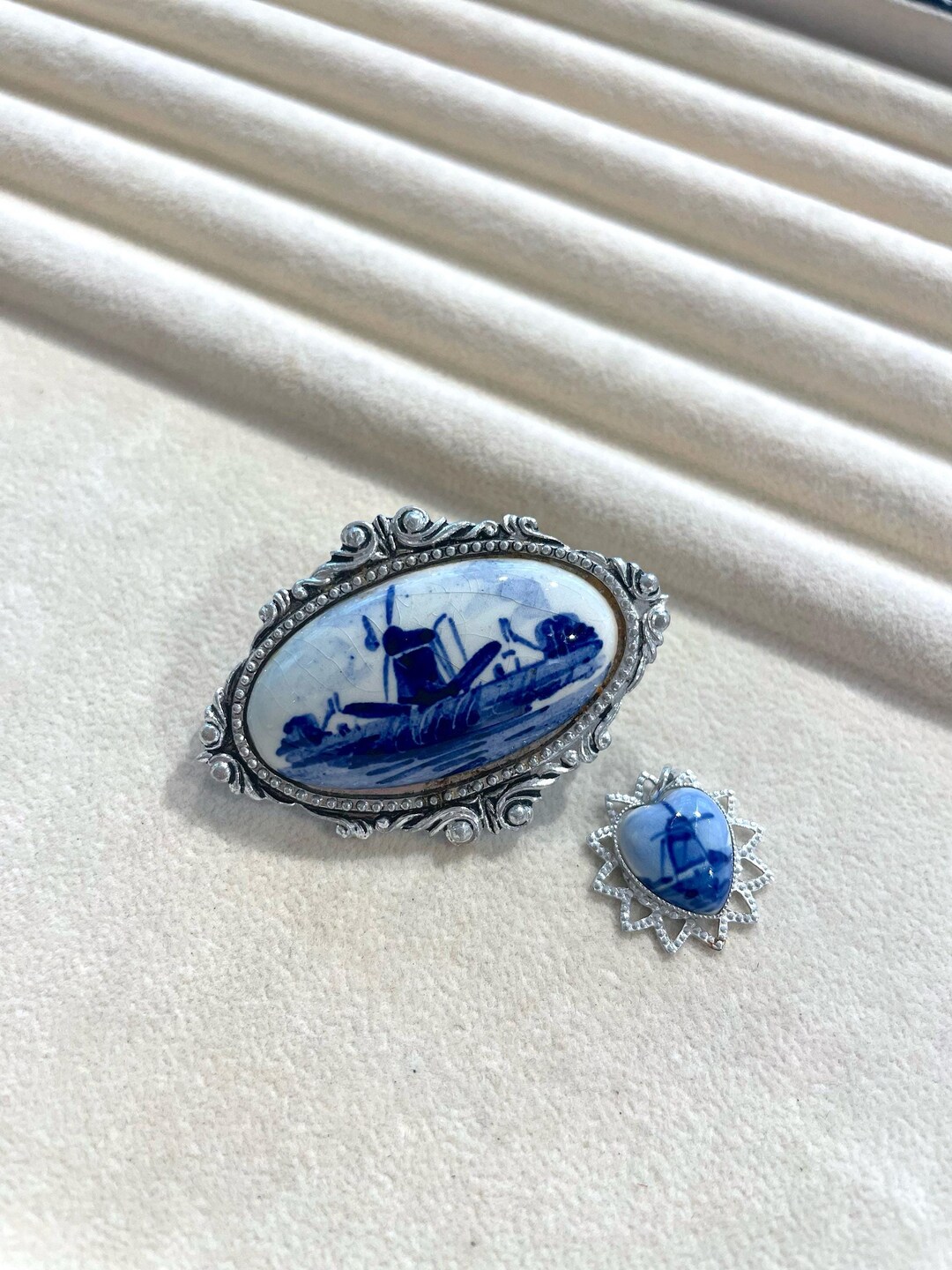 Vintage Delft Blue Brooch and Small Pin, Late 20th Century Traditional ...