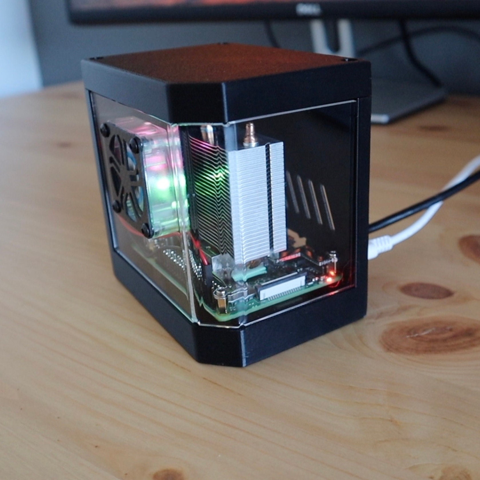 Raspberry Pi 4B Desktop Split Computer Case - Etsy