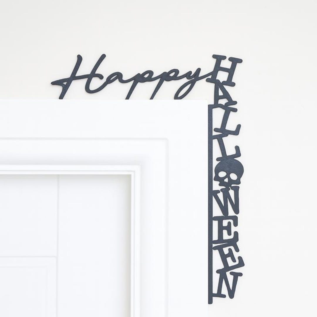 Happy Halloween Door Decoration, Skull Halloween Sign, Trick or Treat ...