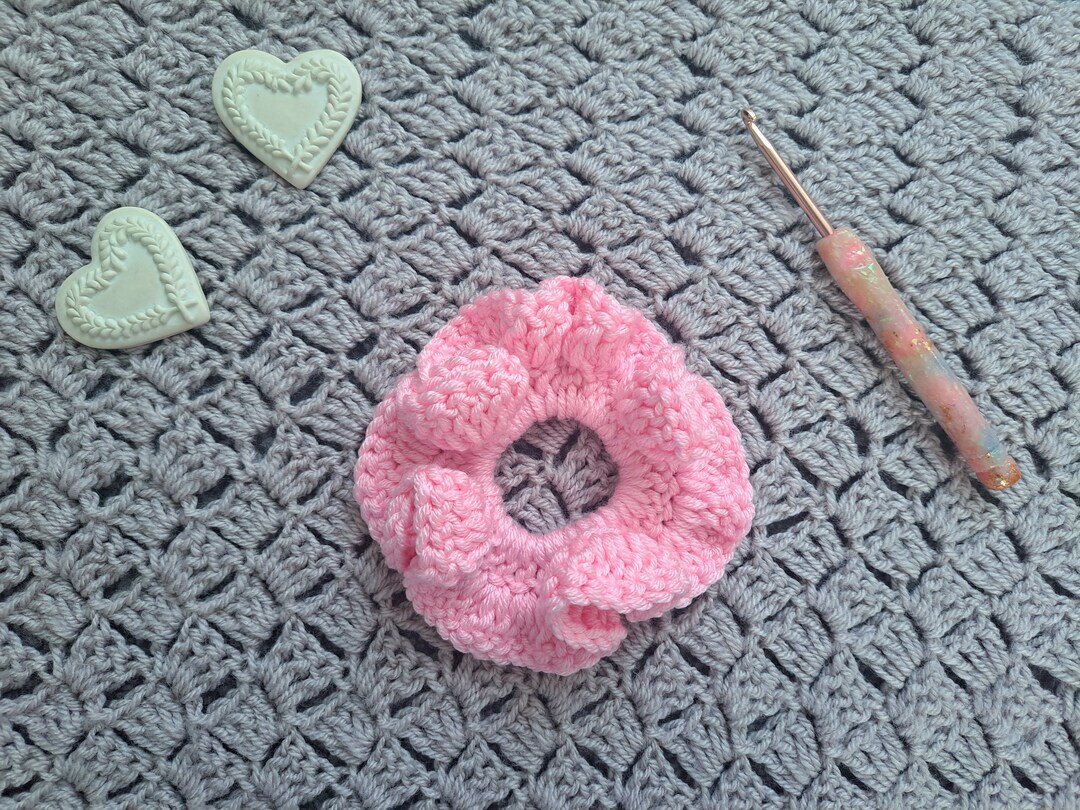 Crochet Frills Scrunchie Pattern: Easy Beginner Tutorial (PDF Pattern ...