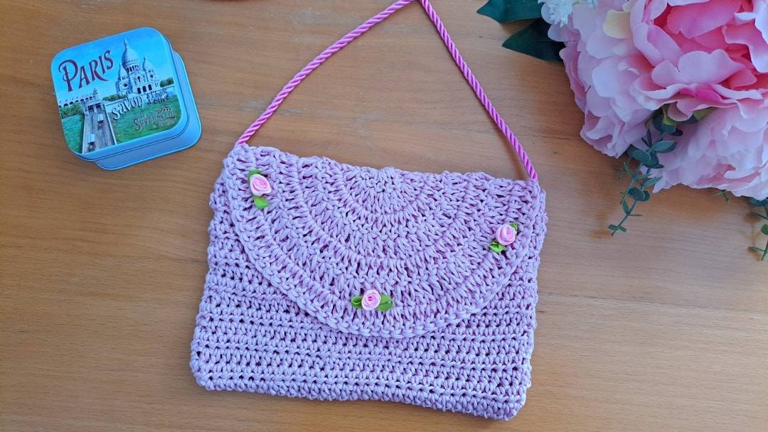 Crochet Coquette Bag Pattern: Easy Romantic Crochet Purse Tutorial ...