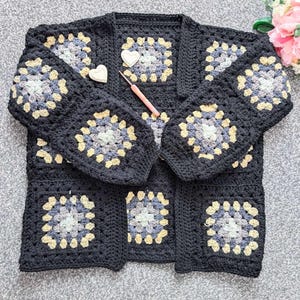 Crochet Patchwork Cardigan PATTERN, Crochet Easy Granny Square Patchwork Cardigan Tutorial for ...
