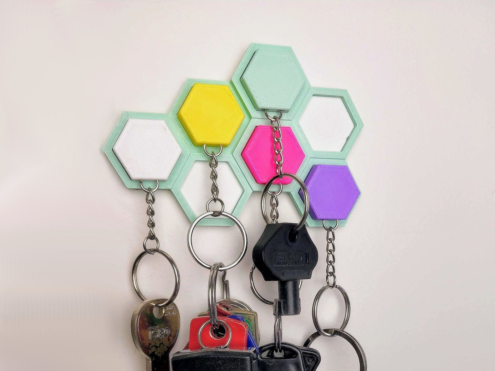 Hexagon Honeycomb Key Holder With 7 Keychains - Etsy