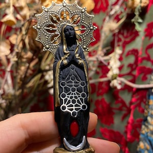 Lilith - Etsy