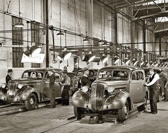 1925 Female Workers on an Assembly Line Old Photo 8.5 X - Etsy