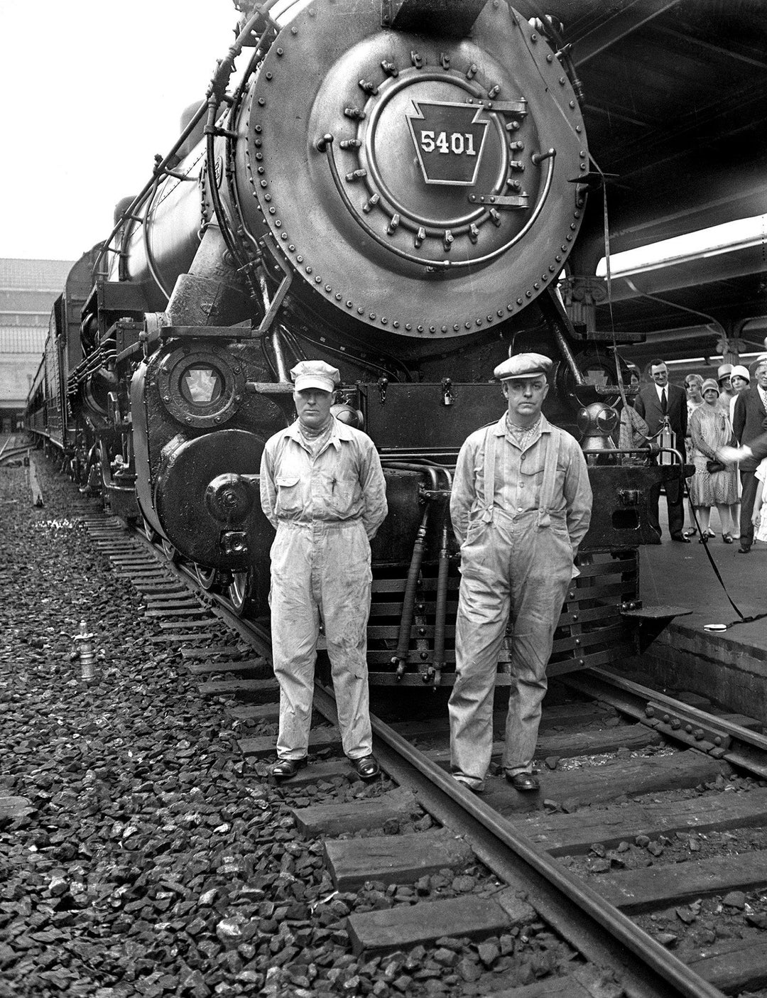1929 PENNSYLVANIA RAILROAD Crew Members Posing With "the Senator" Photo ...