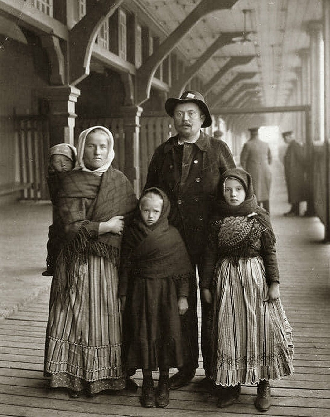 1890s Ellis Island IMMIGRANT FAMILY Photo - Etsy