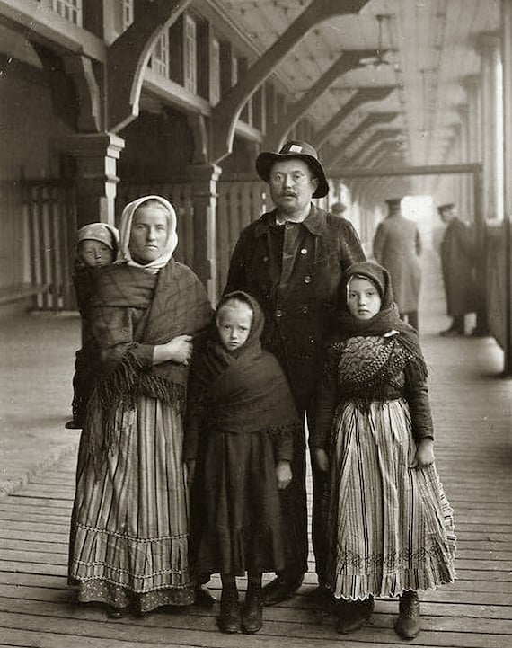 Ellis Island Irish Immigrants