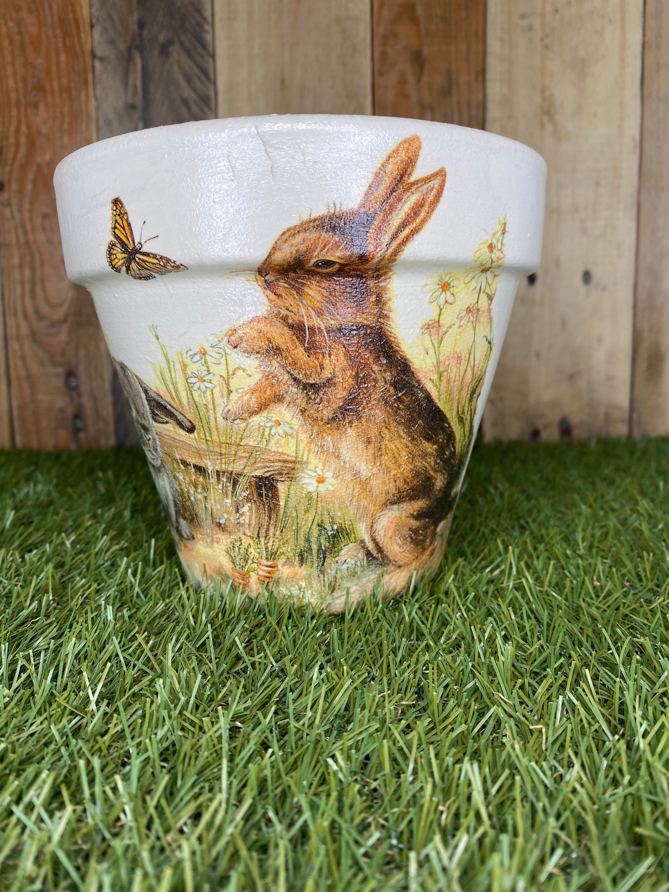 Rabbit plant pot rabbit gift rabbit decoupaged pot planter - Etsy.de