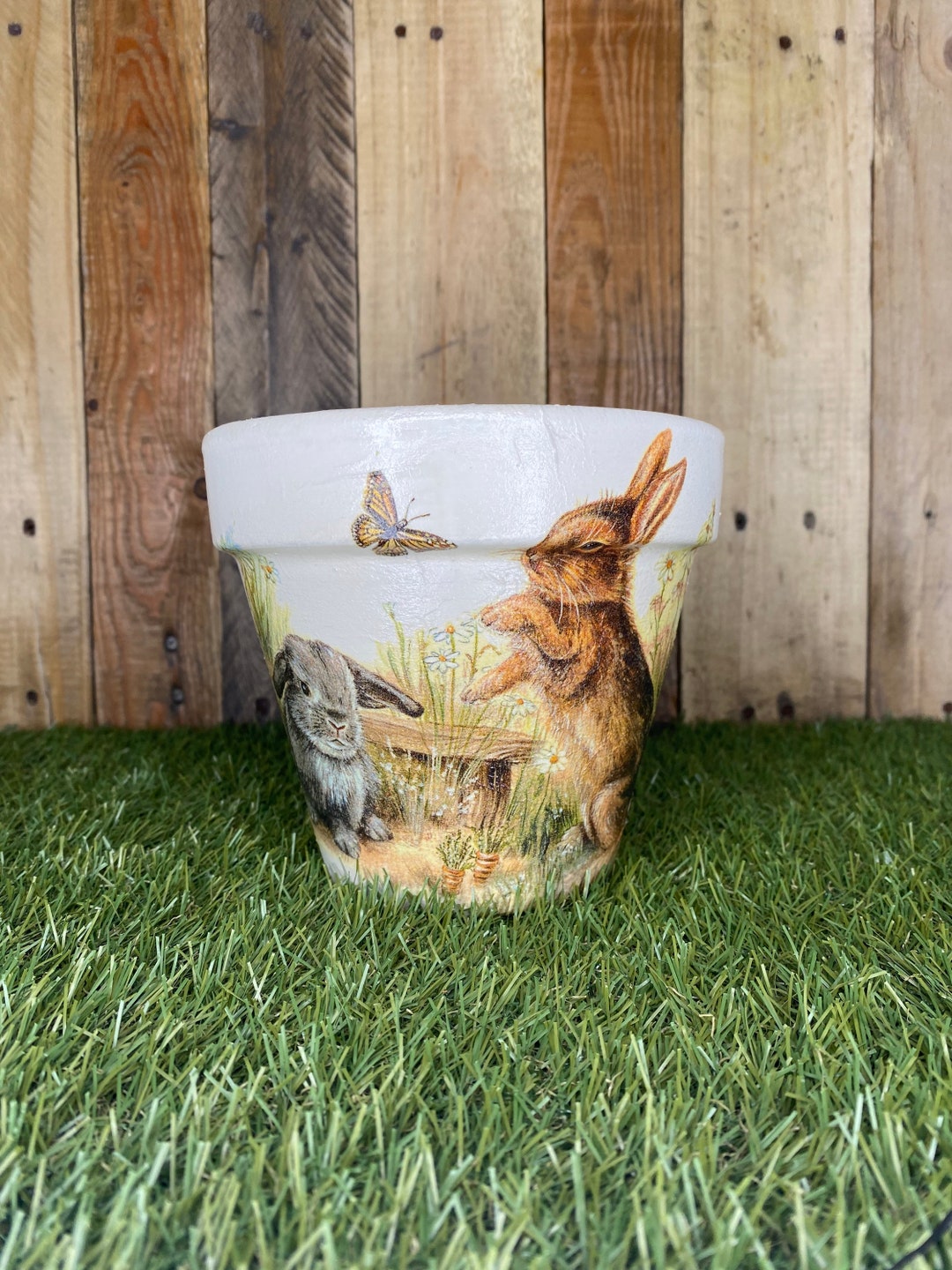 Rabbit plant pot rabbit gift rabbit decoupaged pot planter - Etsy.de
