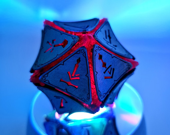 Shadowheart Mysterious Artefact / Astral Prism Display Item Hand ...